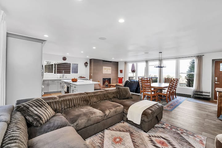 Camp Clayton - Tamarack Ski Resort, ID