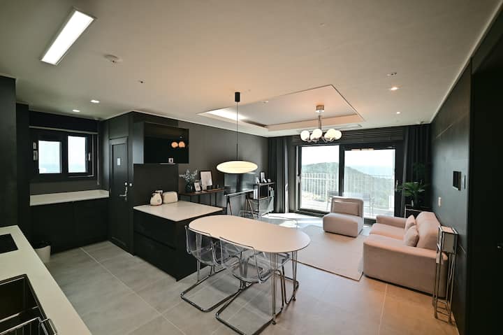 [Od4)26-2] 방2,화2,오션뷰,테라스,신규호텔,이케아,롯데월드,도보5분,송정,해운대 - Busan