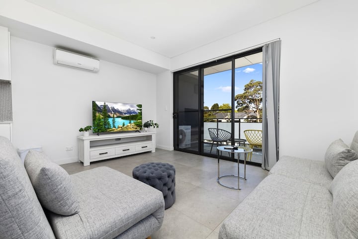 Lovely Apartment In Campsie - Carlton