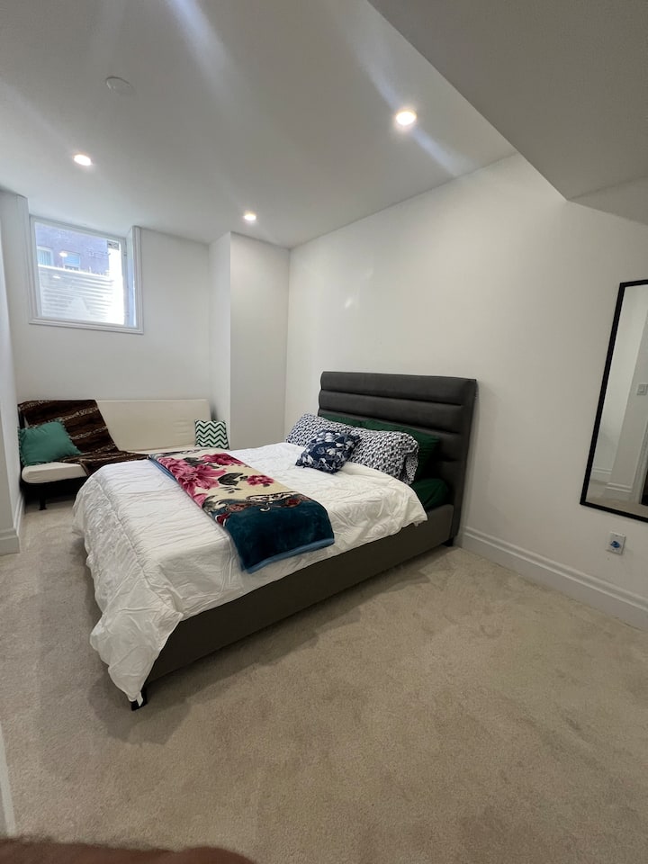New 2 Beds 1wash Pvt Apt In Oakville - Oakville