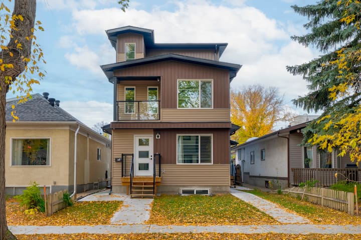 1bhk | Central | Whyte Ave | Close To Uofa - Edmonton