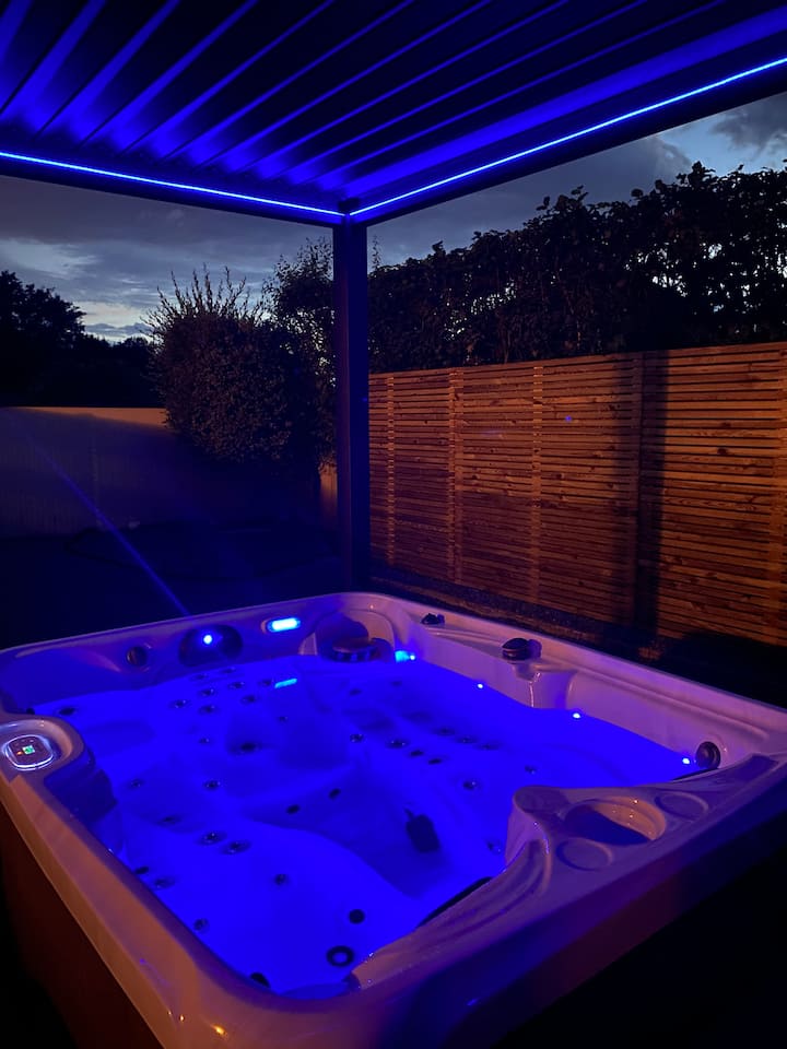 Escapade Romantique Avec Spa Privé Au Cosy Lodgy - Normandía