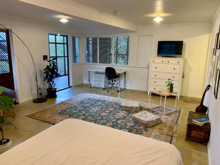 Charming City Suite - Brisbane