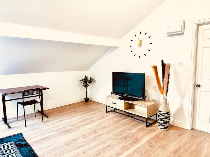 New Flat - Close To Uni, Hospital & City Centre - Stockport