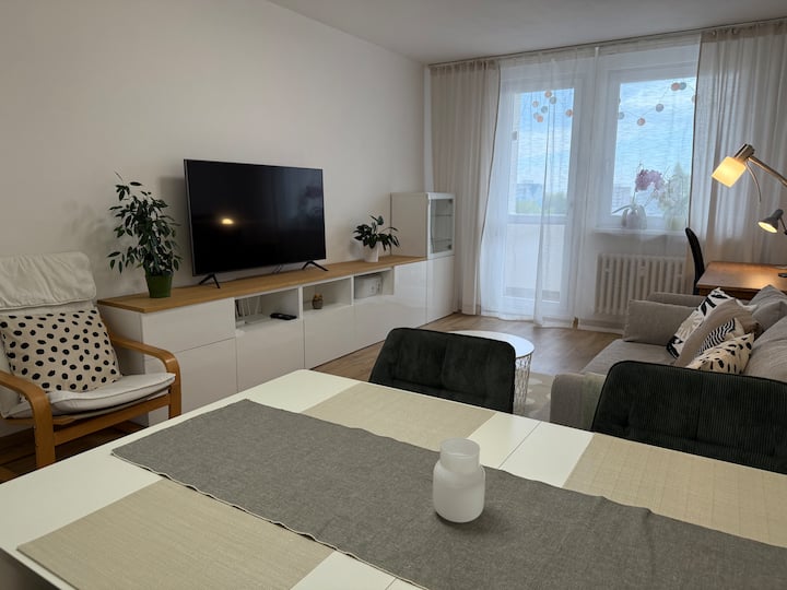 Veľký 3-izbový Byt Baleris - Bratislava