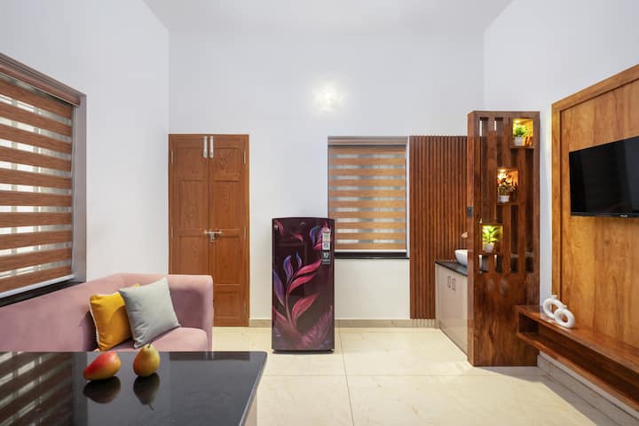 Modern Studio Near Kaloor Stadium - Kochi