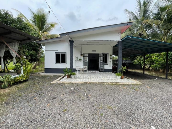 Homestay Che Nor - Pasir Puteh