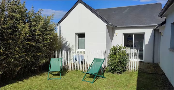 Charmante Maison Proche De La Mer - Hauteville-sur-Mer