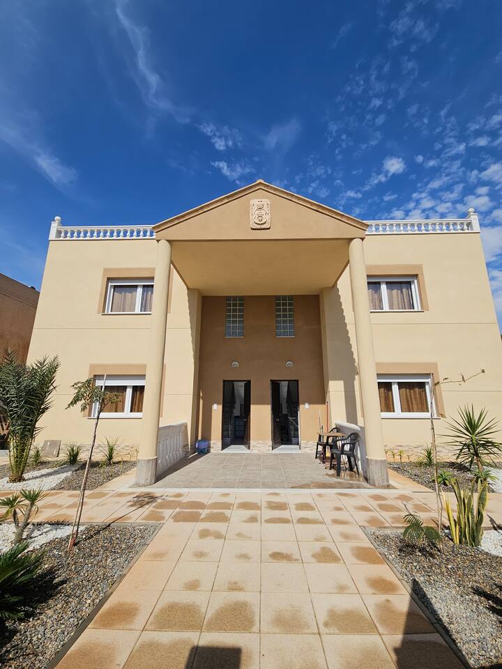 Apartamento Familiar Con 2 Dormitorios 69a - Almería