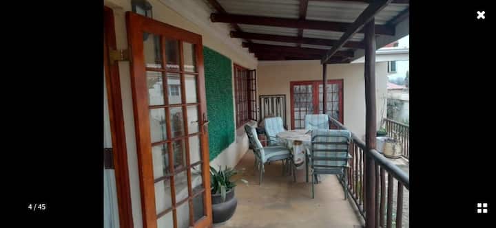 Cozy Home Stay Inn - Nigel