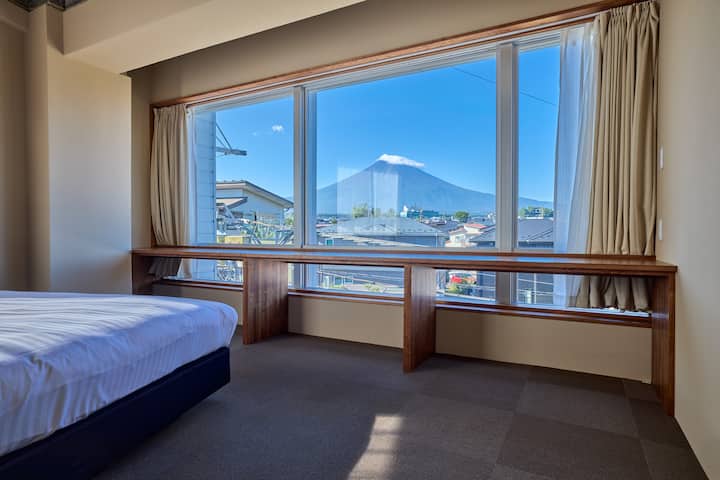 月江寺駅4分、sns映え快適ステイ!少人数旅にぴったりの隠れ宿。アラジンで映画ナイト。まちなかステイ - 富士山