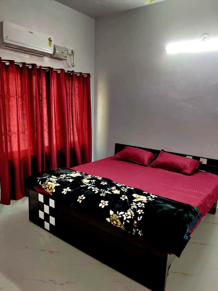 Red And White Apartment Homestay. - Visakhapatnam