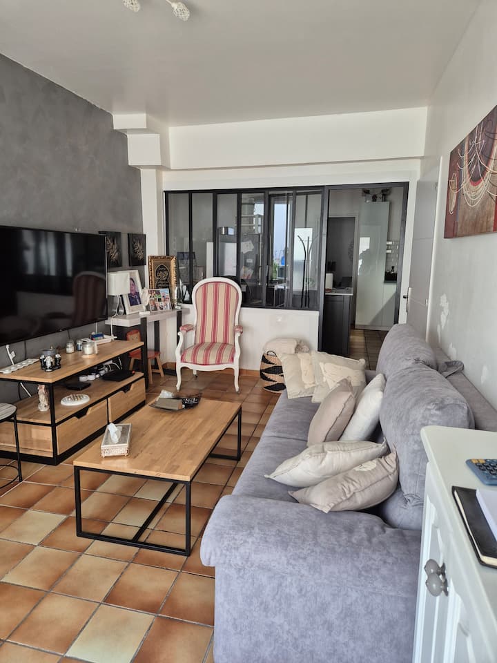 Maison Cosy Pour 8  
Personnes à 5mn  De La Mer - Sainte-Marie-la-Mer