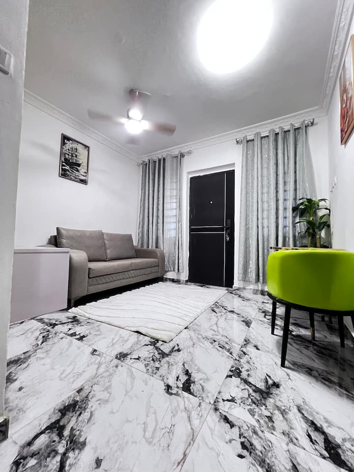 Cozy Lovely 1-bedroom Apartment - Ghana
