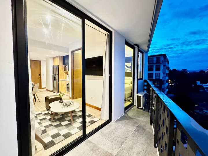 Luxury Suite 2! Z.14, La Villa A/c. - Guatemala City