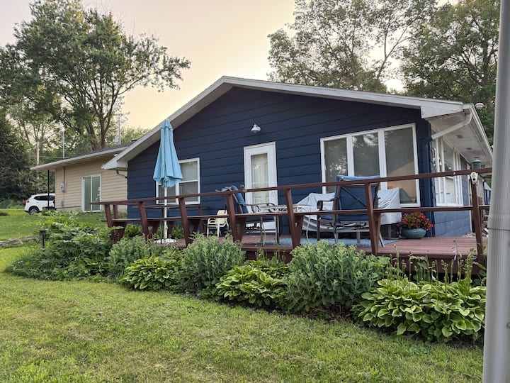 Accessible Cabin With Lake View - Clear Lake, IA