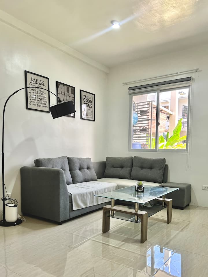 Cozy 2br Retreat • Near Downtown + Free Parking - Dumaguete