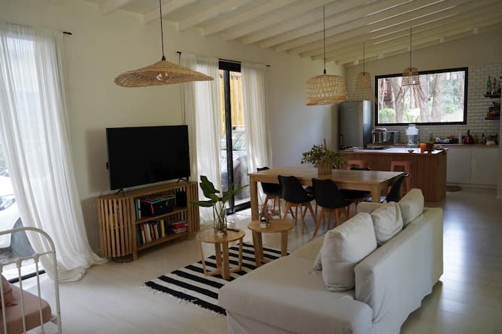 Alquiler Temporario Casa En Pinamar - Zona Golf - Pinamar