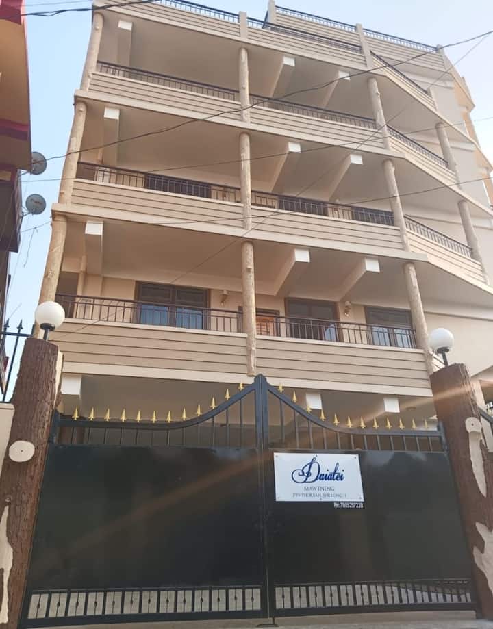 Spacious Golf-view Rooms With 5-star Service - Shillong