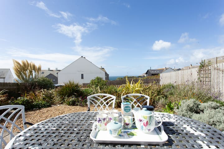 Sea Breezes By Porthleven And Lizard Holidays - Porthleven