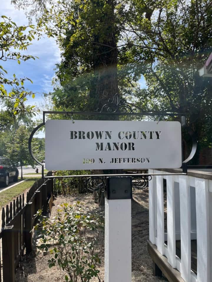 Brown County Manor - Nashville, IN