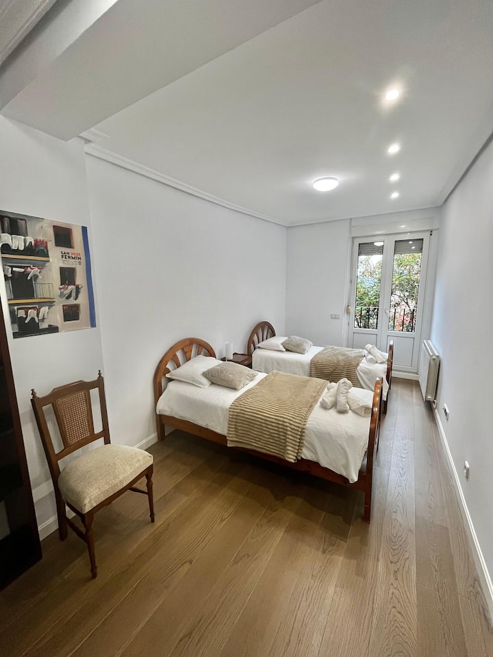 Apartamento Centro De Pamplona - Pamplona, España