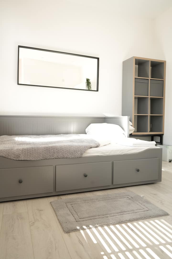 Concept Room 4 – Executive Double | Enfield Town - Enfield, UK