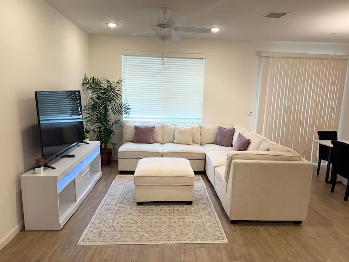 New House Close To Airport. Close To Freeway. - Fresno