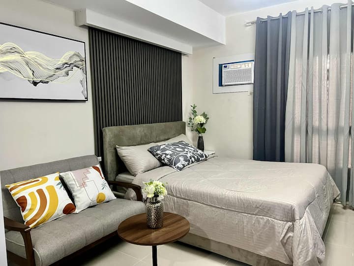 Cozy Studio At 20th Floor Few Steps To Sm Jmall - Liloan