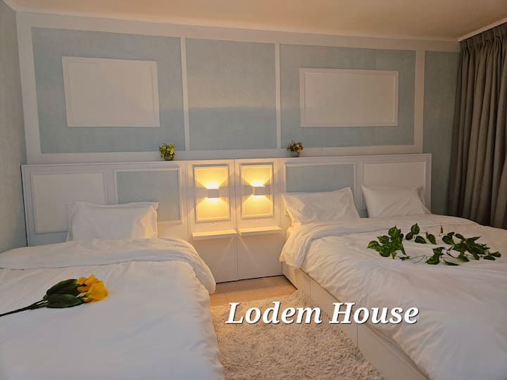 로뎀[오픈이벤트]/감성힐링/성심당/안마의자/둔산동인근/무료주차/간단무료조식/넷플/셀프체크인 - Daejeon