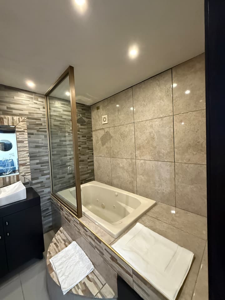 Habitación Al Sur, Cerca Parque Del Industrial. - Hermosillo