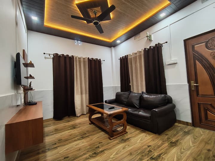 Whitewoods Stay- 2bhk 1ac Private Home - Siliguri