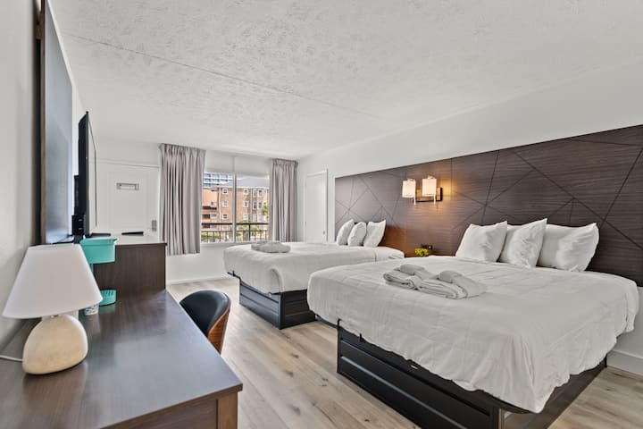 Mermaid Inn Suite | 2 Queen Beds • Cozy & Coastal - Myrtle Beach, SC
