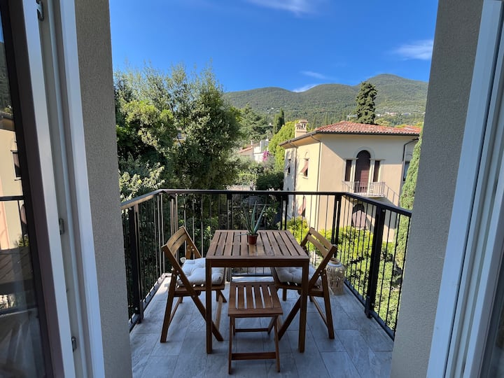 Residence Villa Alba - Suite 555 "Al Vittoriale" - Gardone Riviera