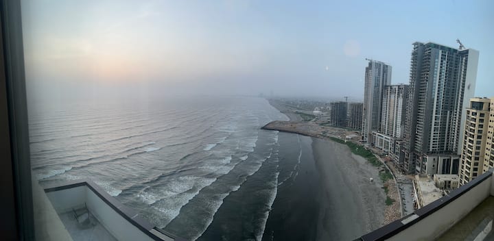 Elegant Designer Furnished 2bhk Penthouse At Emaar - Karachi