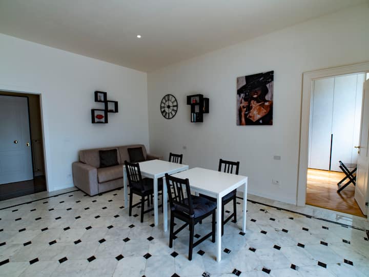 La Finestra Sul Corso, Double Room With Bathroom - Gorizia