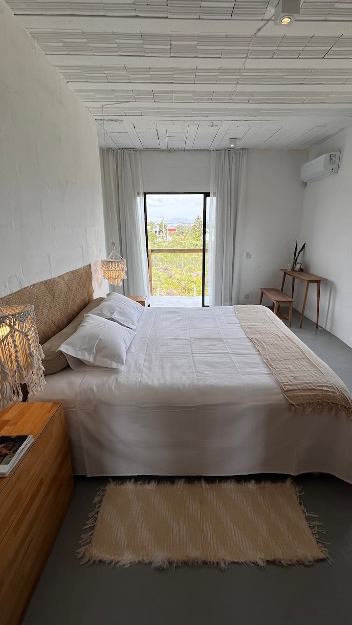 Sal. Praia Do Rosa. Loft 3. - Imbituba