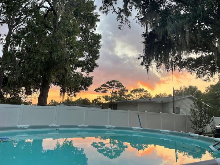 Fully Private Pool Home Near The River - Homosassa