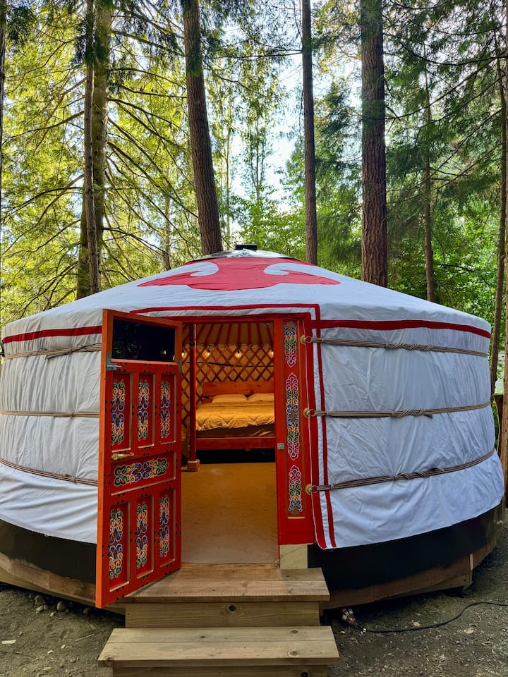 Subu 5 Authentic Handpainted Mongolian Yurt - Sidney