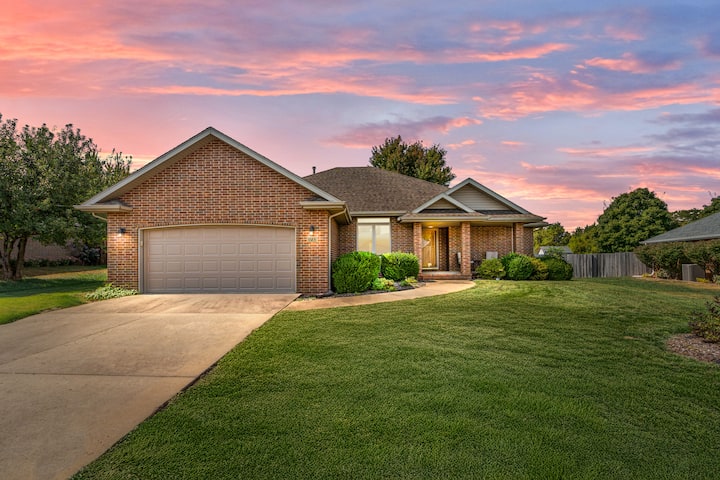 Aunties Place - Springfield, MO