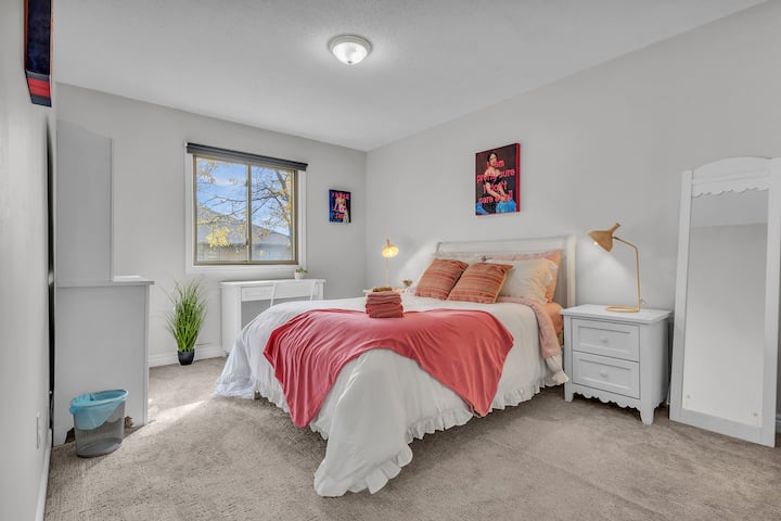 The Maple Retreat – 3br 3ba Burlington Home - Burlington