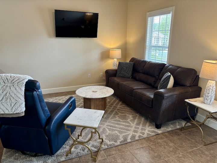 Charming One - Bed Hideaway - Oxford, MS