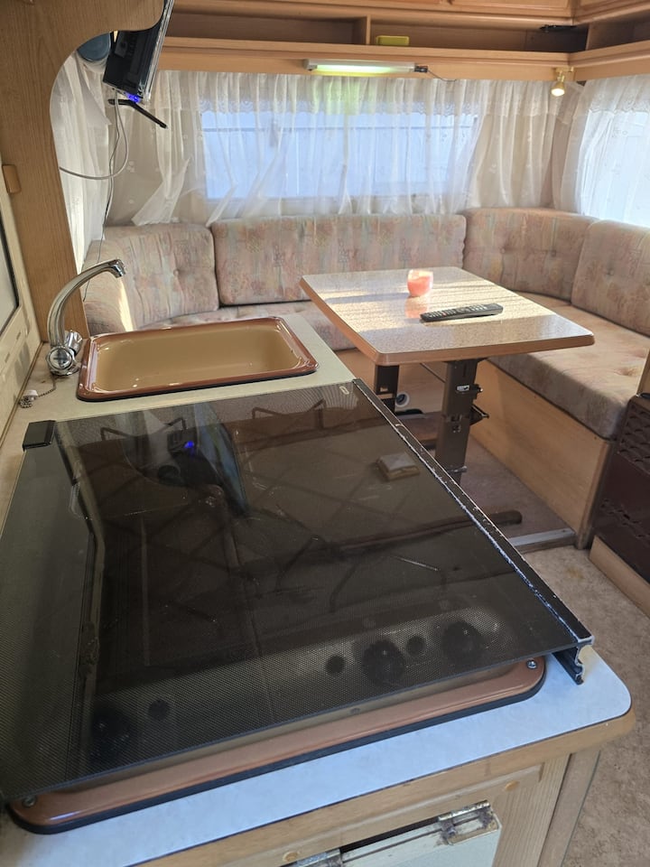 Caravan Motorhome In Peterborough Near Town Center - Peterborough