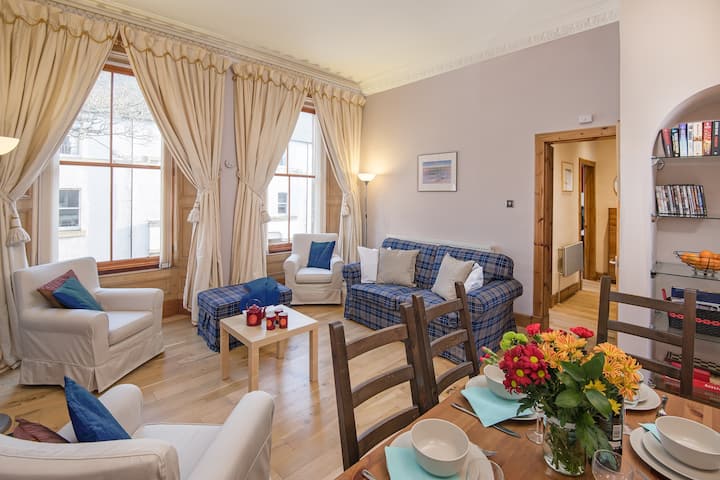 Coastal Escape | 3-bed Apartment Near The Beach - North Berwick