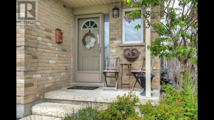 Quiet 3 Bedroom House - London, Ontario