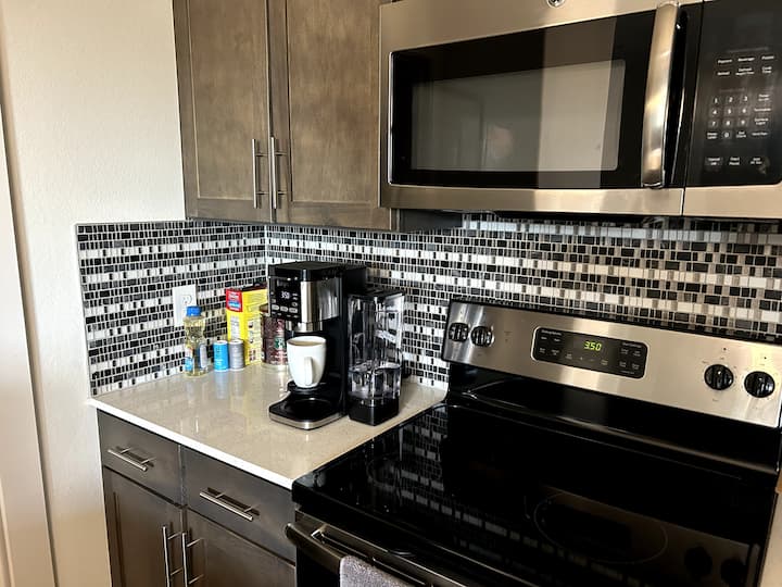 Modern Retreat @ Legacy West - Walk 2 Shop & Dine - Plano, TX