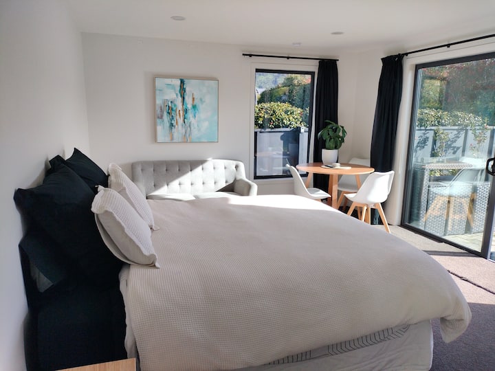 Mountain Views
Lake Hayes - 皇后鎮