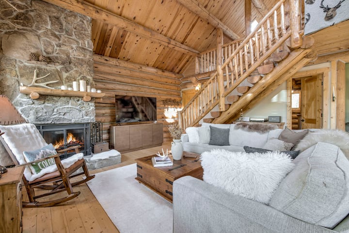 Alpine Vista Chalet | Authentic Log Cabin | Sauna - États-Unis