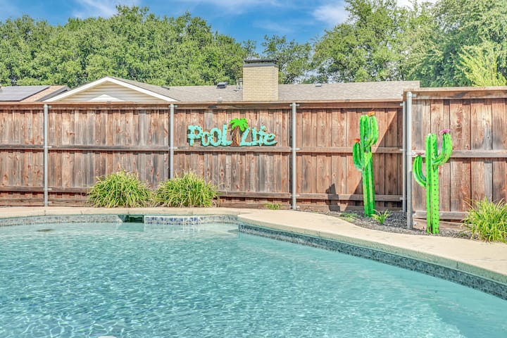 Escape By Grandscape! - Carousel, Frisco