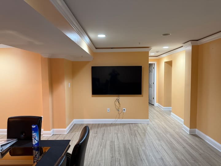 Spacious Apartment 2 Bedrooms 2 Baths Full Kitchen - Columbia, MD